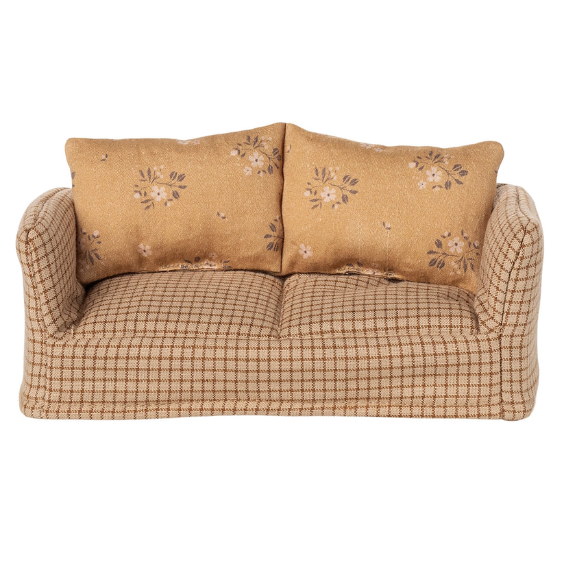 Maileg Couch Mouse Mable – Vintage Miniature Sofa for Mice – Wholesale ...